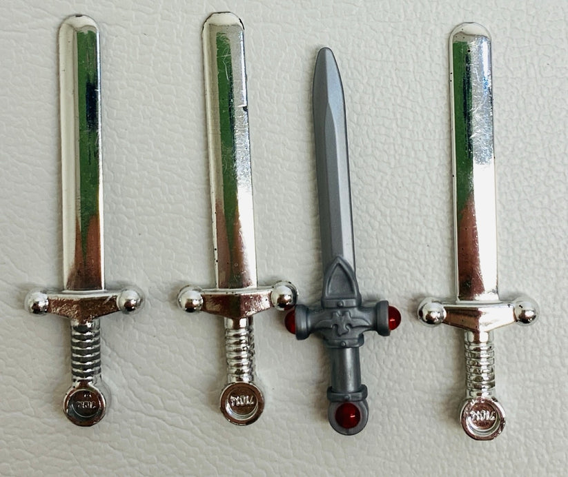 LEGO Swords Fun Pack - Sword of Gryffindor and Chrome Silver Swords ...