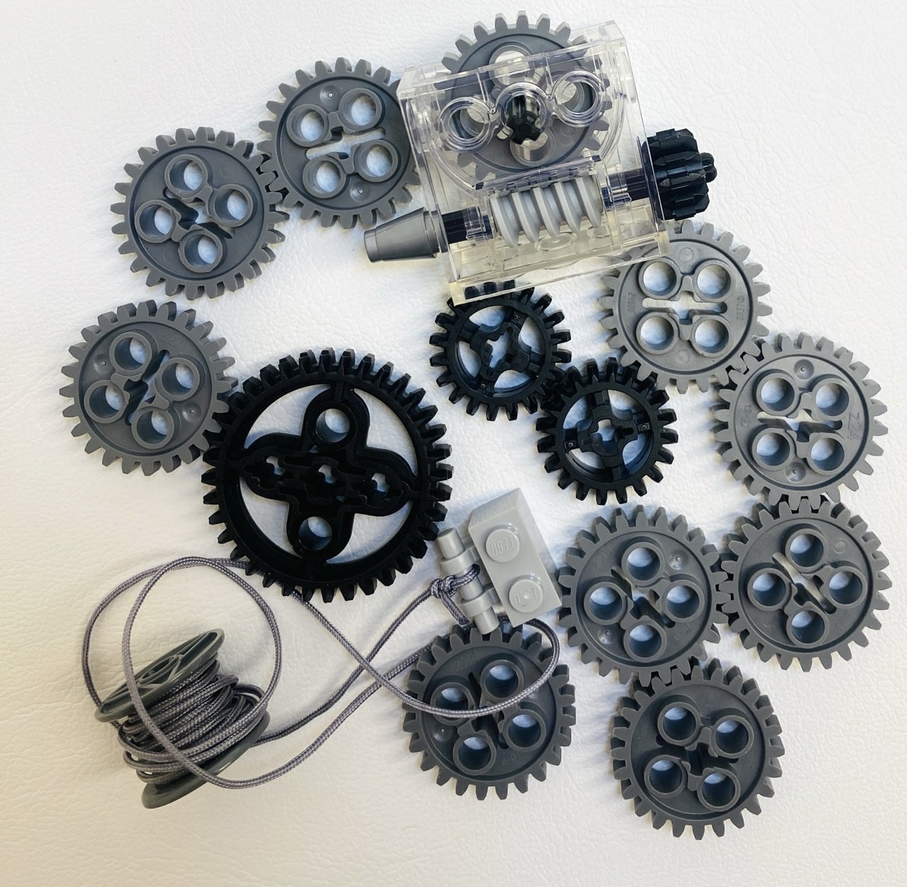 LEGO Technic Gears Fun Pack Mixed Types with Gearbox and Dark Bluish G ...